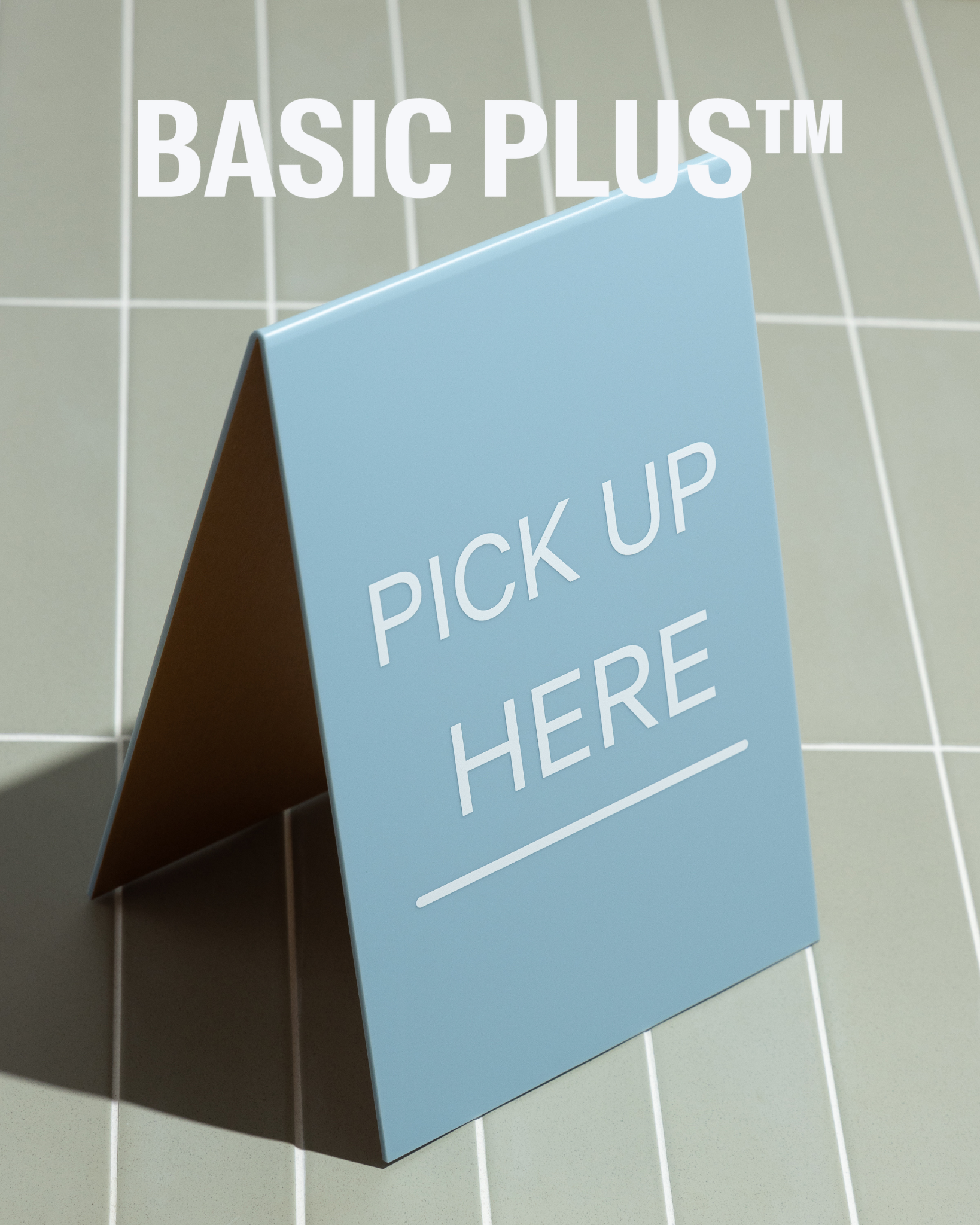 Countertop Acrylic Sign – Basic Plus